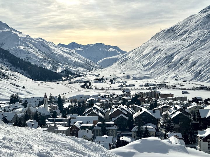 Alpine 25 - Cozy Apartment In Hospental, Andermatt - Andermatt