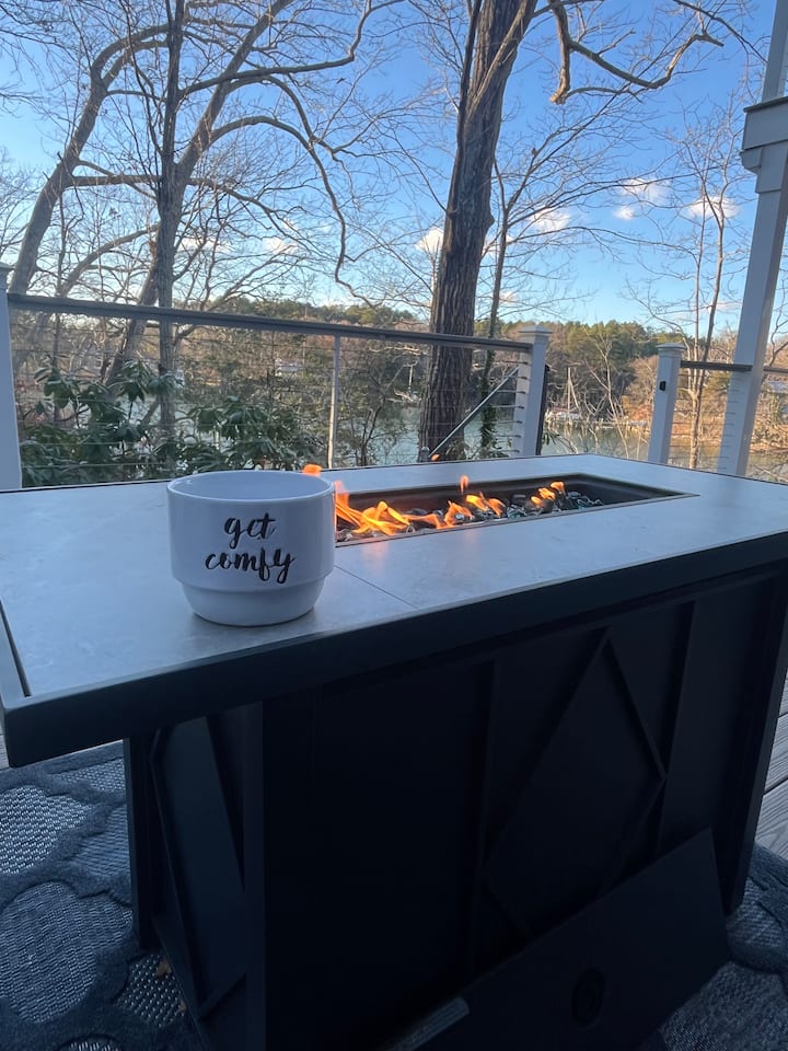 Secluded Woodland Waterfront Retreat - Lusby, MD