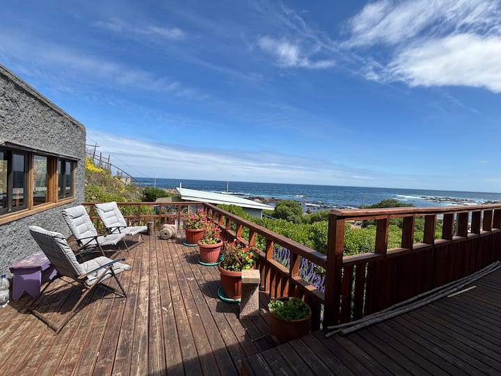 Hermosa Casa De Veraneo Frente Al Mar - Algarrobo