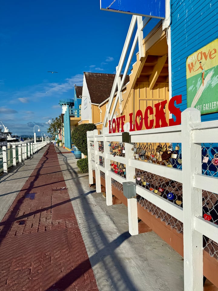 1bd Nautical Condo! Free Parking/hot Tub - Marina del Rey, CA