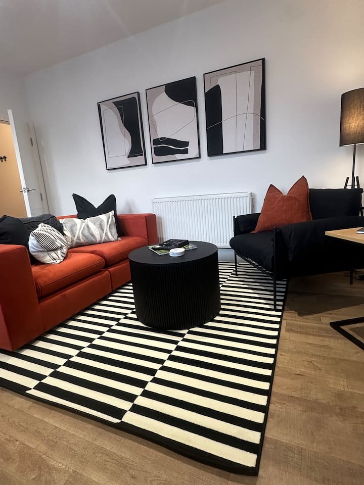 Gorgeous Town Centre 3bed 2bath Apartment •Parking - Harrogate