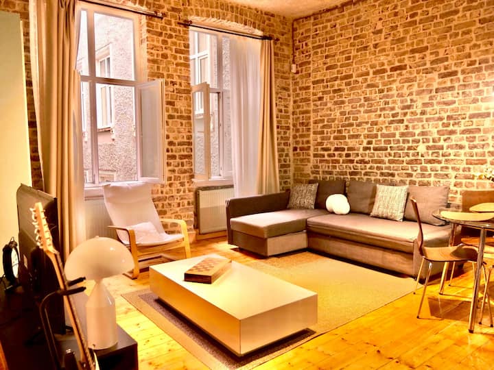 Chic & Cozy Central Flat In Heritage Building - Beykoz