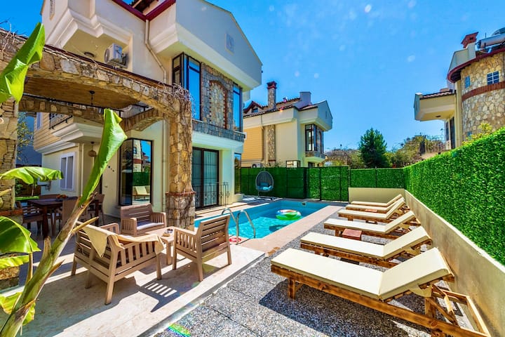 Villa Gelincik | Müstakil Villa | Fethiye ÇAlış - Fethiye