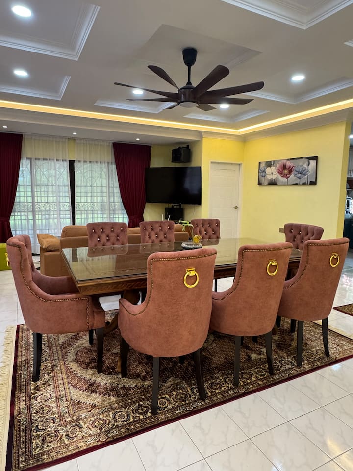 Muslim Lakeview Private Pool Villa Ipoh - Batu Gajah