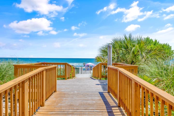 Ocean Views - Beachside - 2b/2b Condo - Waterpark - Myrtle Beach