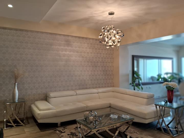Hermoso Departamento Santa Victoria Con Cochera. - Chiclayo