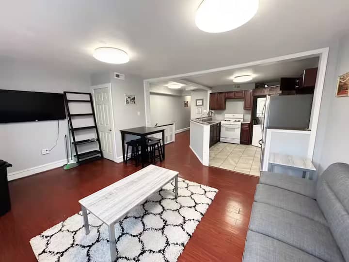 Spacious 3br Unit Steps From Campus - Philadelphia, PA