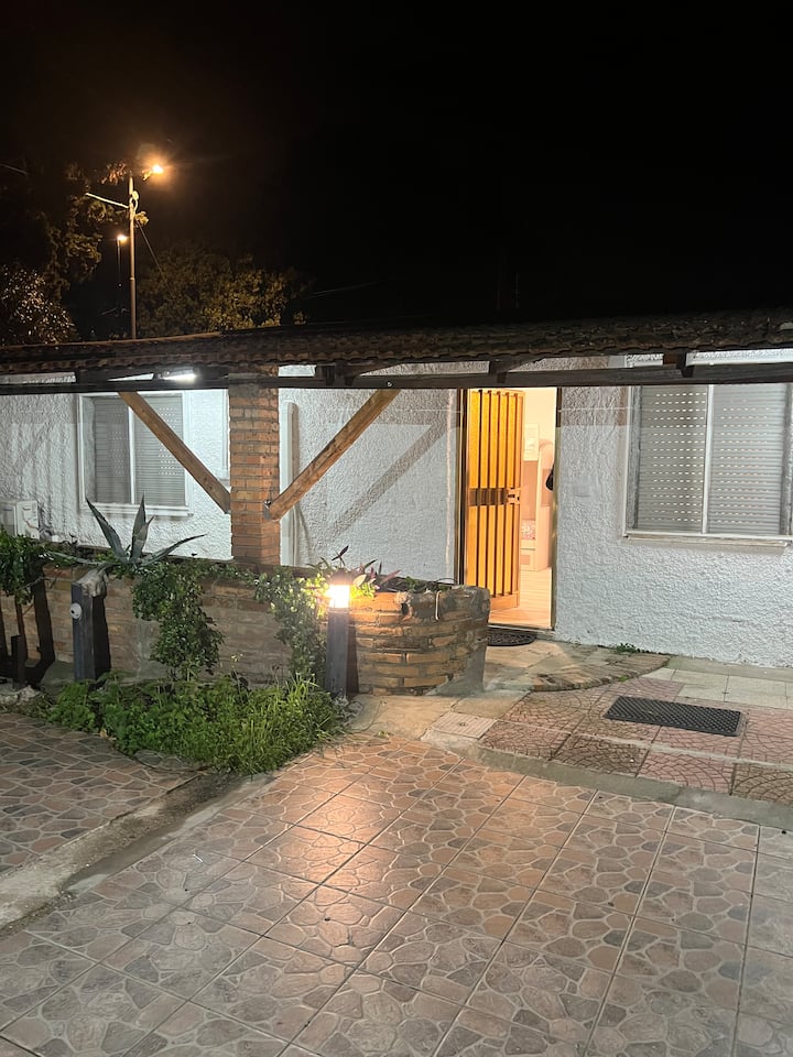 Casetta Accogliente Con Giardino - Gioia Tauro