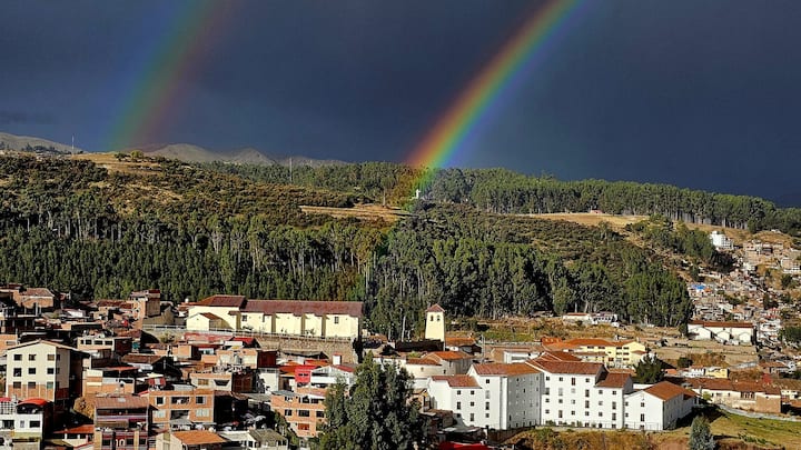 Amplia Habitación Con La Mejor Vista A La Ciudad - Peru