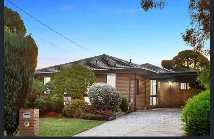 Oz Room - Croydon, Australia