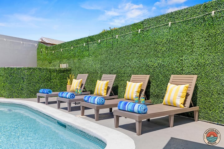 Hillcrest Manor - Chula Vista, CA