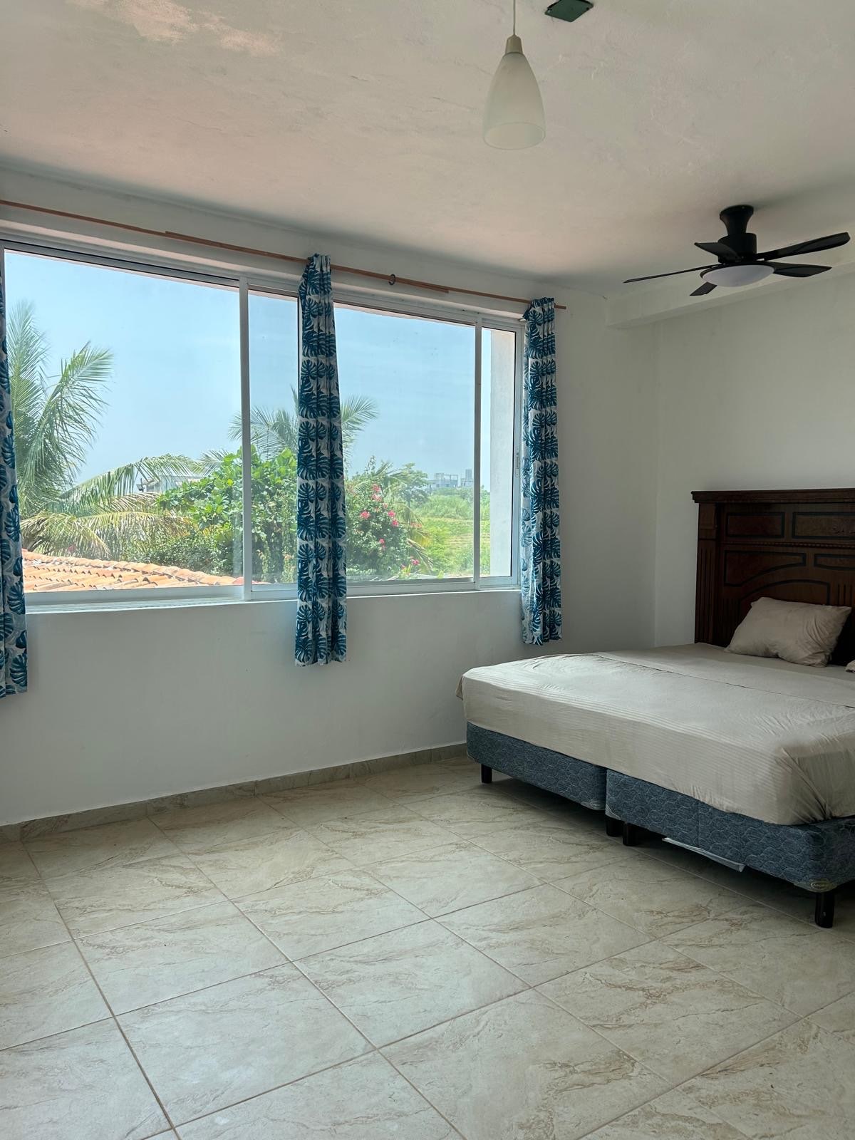 Cuarto con terraza casa la esperanza - Casa particular (Cuba) en renta ...