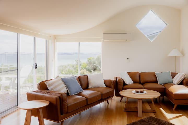 Surfside House | Dodges Ferry Coastal Retreat - Hobart