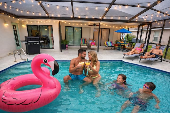 New 3/2, Fireplace, Pool By Weeki Wachee Springs - Spring Hill, FL