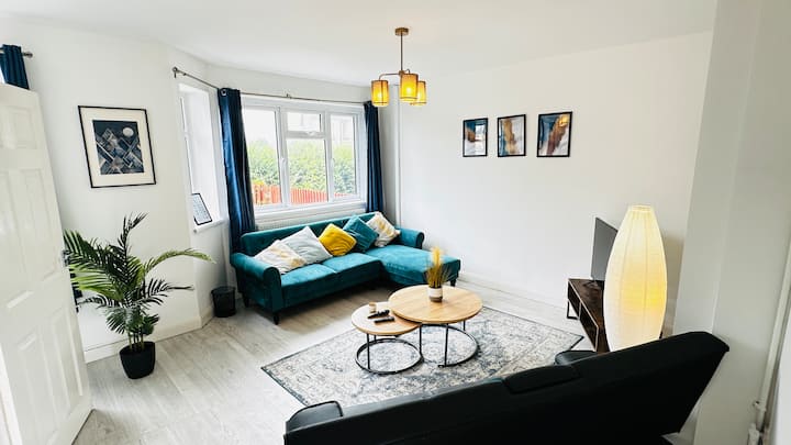 Pengam House Cardiff - Cardiff