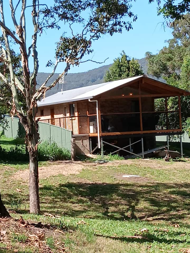 Two Tails Cottage - Coffs Harbour