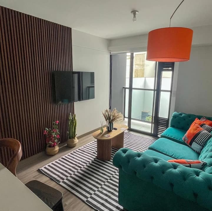 Moderno Departamento (Estreno) En Miraflores. - Lima