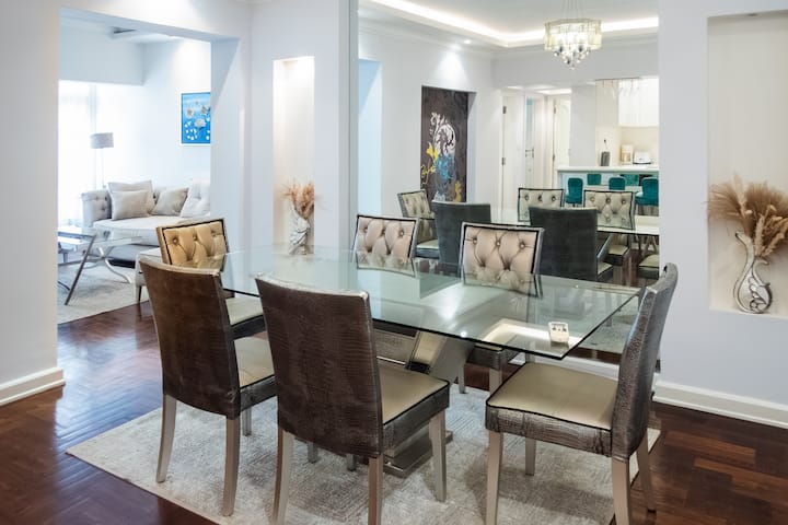 Elegance, Comfort, And Prime Location In Zamalek - Cairo