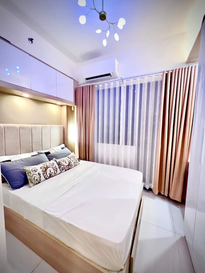 Pool | Makati |Netflix |1 Br Condo Lush Residences - Makati