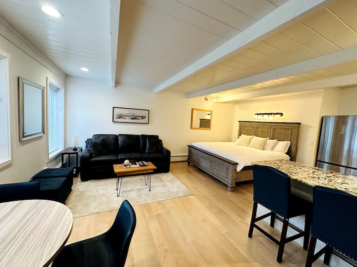 Sun Valley Mountain Condo - Perfect Location - Sun Valley, ID