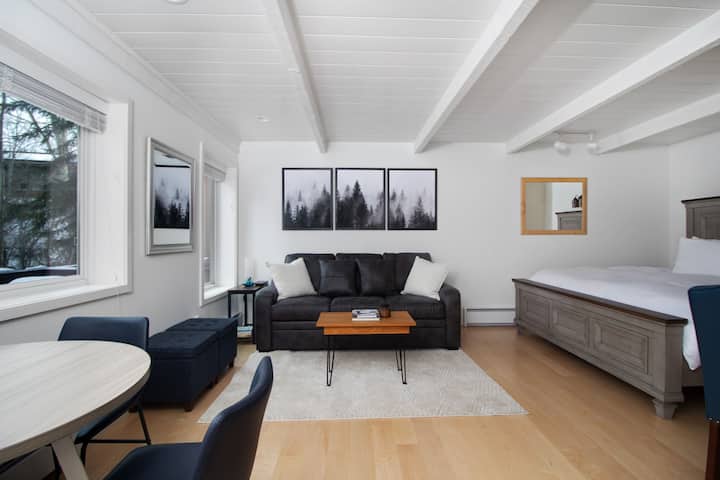 Beautiful Mtn Condo-prime Locale-sun Valley Lodge - Sun Valley, ID