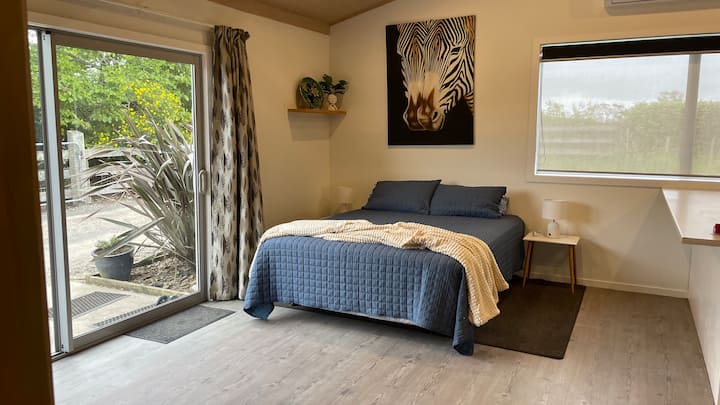 Egmont Studio Retreat - Inglewood