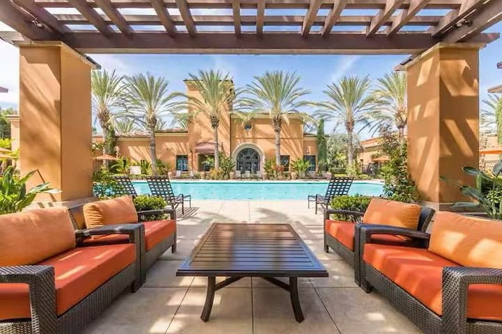 Lovely 1br Apartment Near Woodbury Town Center - Irvine, CA