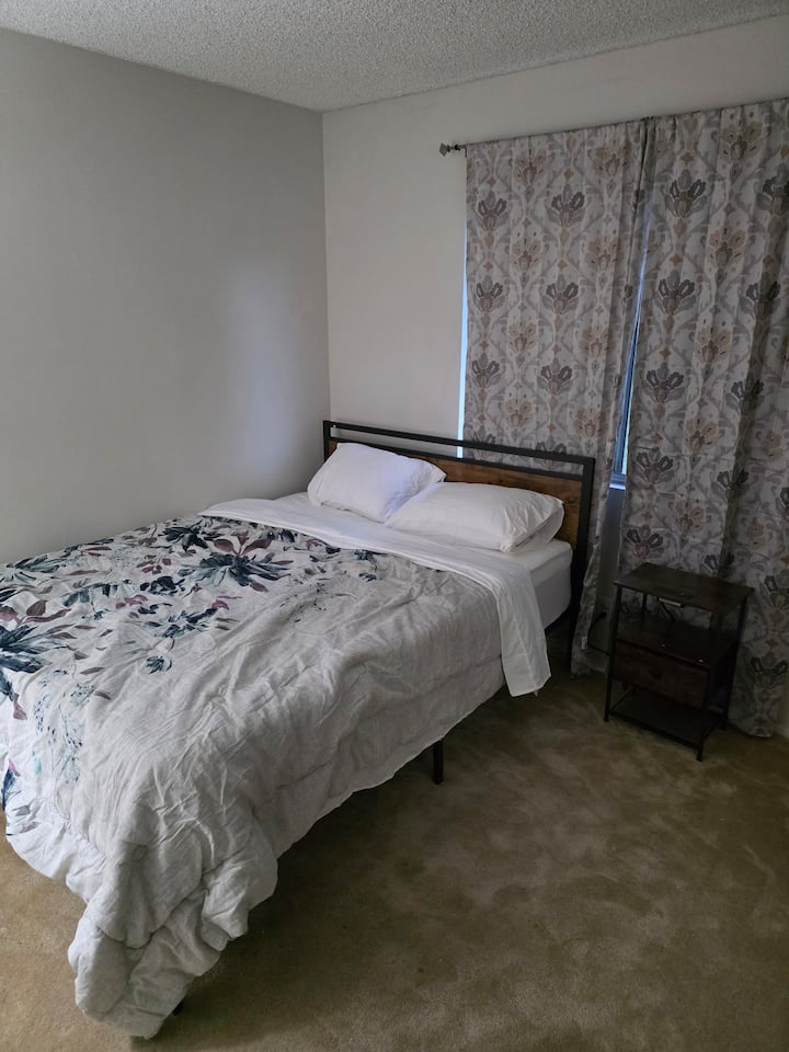 Quiet Cozy Home - Santa Paula, CA