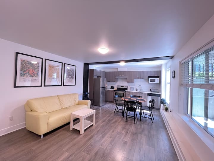 Clean & Cozy Place 2bed Room 3bed 1bath - Surrey