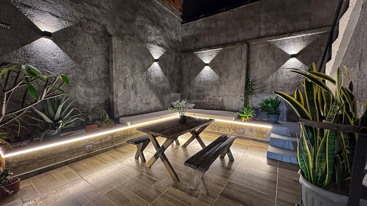 Casa Grande Y Central/baños Privados/wifi/pq Moto/ - Medellin, Antioquia, Colombia