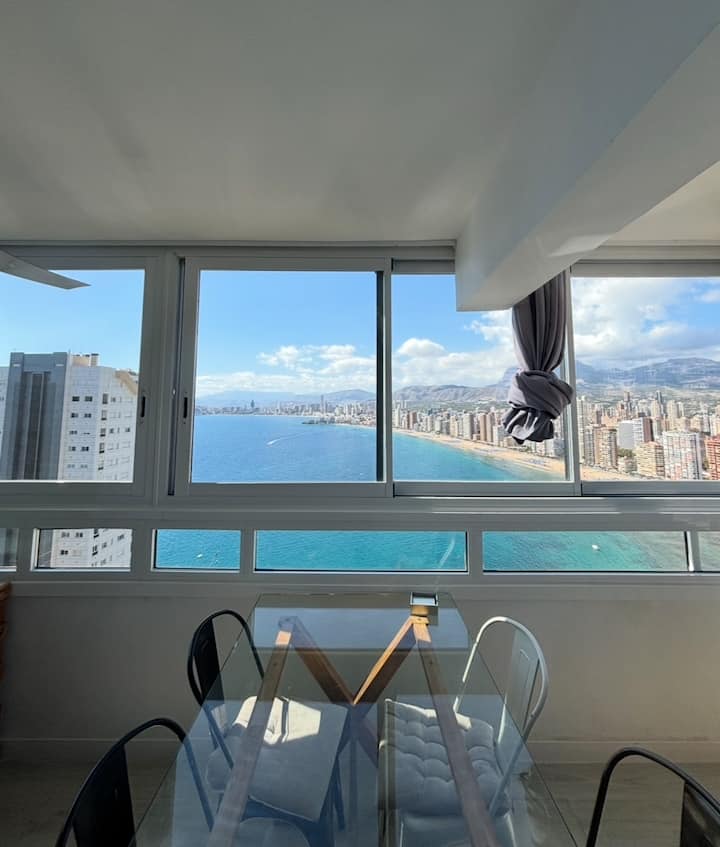 Vistas Increíbles. Parking. Piscina. 7 Pers - Benidorm