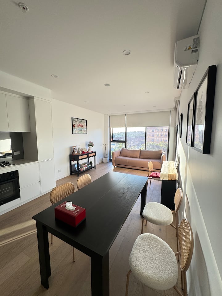 Apartment In Bankstown Cbd - Qudos Bank Arena