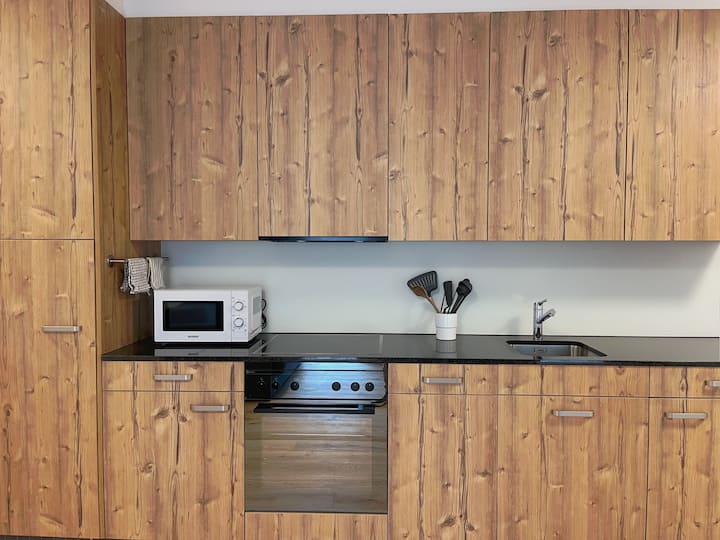 1-bedroom Apartment With A Mountain View - Kandersteg