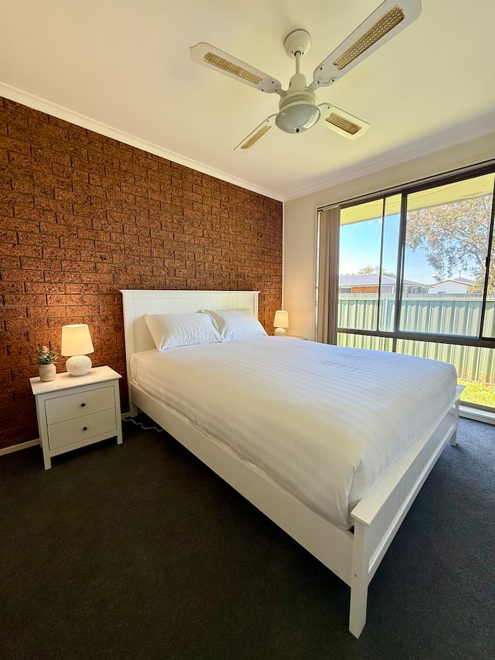 Denman Villa • Clean, Quiet & Convenient - Denman