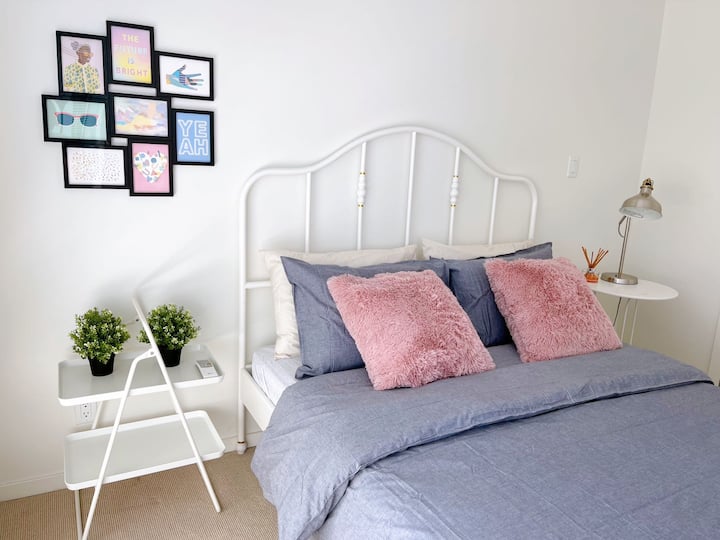 63#-centre Of Richmond Close Skytrain Station - Richmond