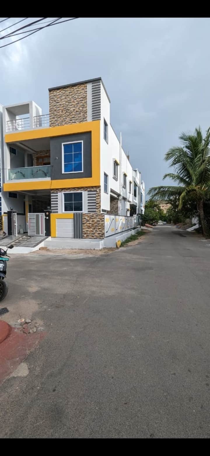 Cozy 1bhk | 25 Mins To Airport | High-speed Wi-fi - Inde