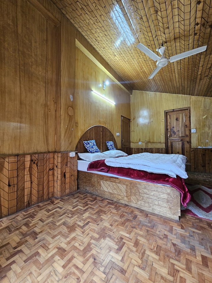 Mandeep's Sweet Home - Manali