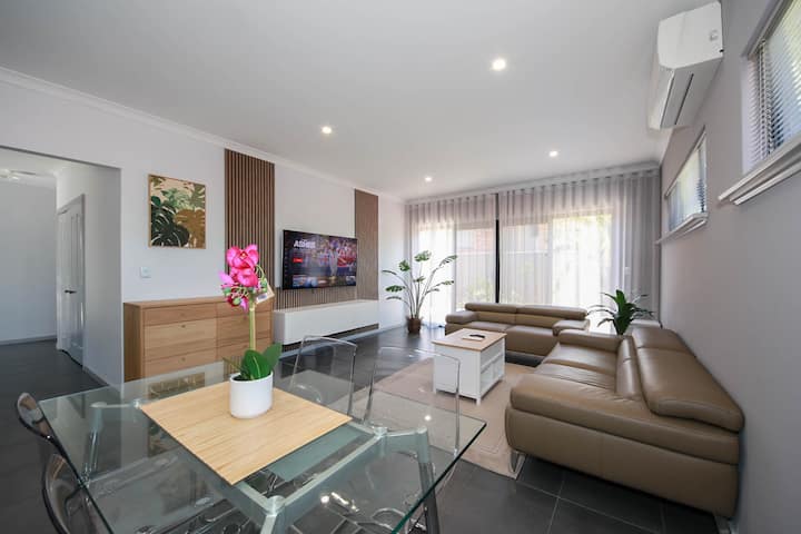 Cosy Kardinya Guest House Great Spot & Value. - 弗里曼特爾