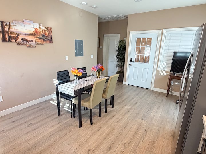 3br/2ba W/ Offices | Near Tesla & 880 | Fast Wifi - Fremont, CA