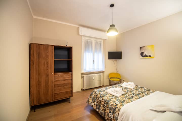 Appartamento Spazioso 3 Camere • Parking Privato - Parma