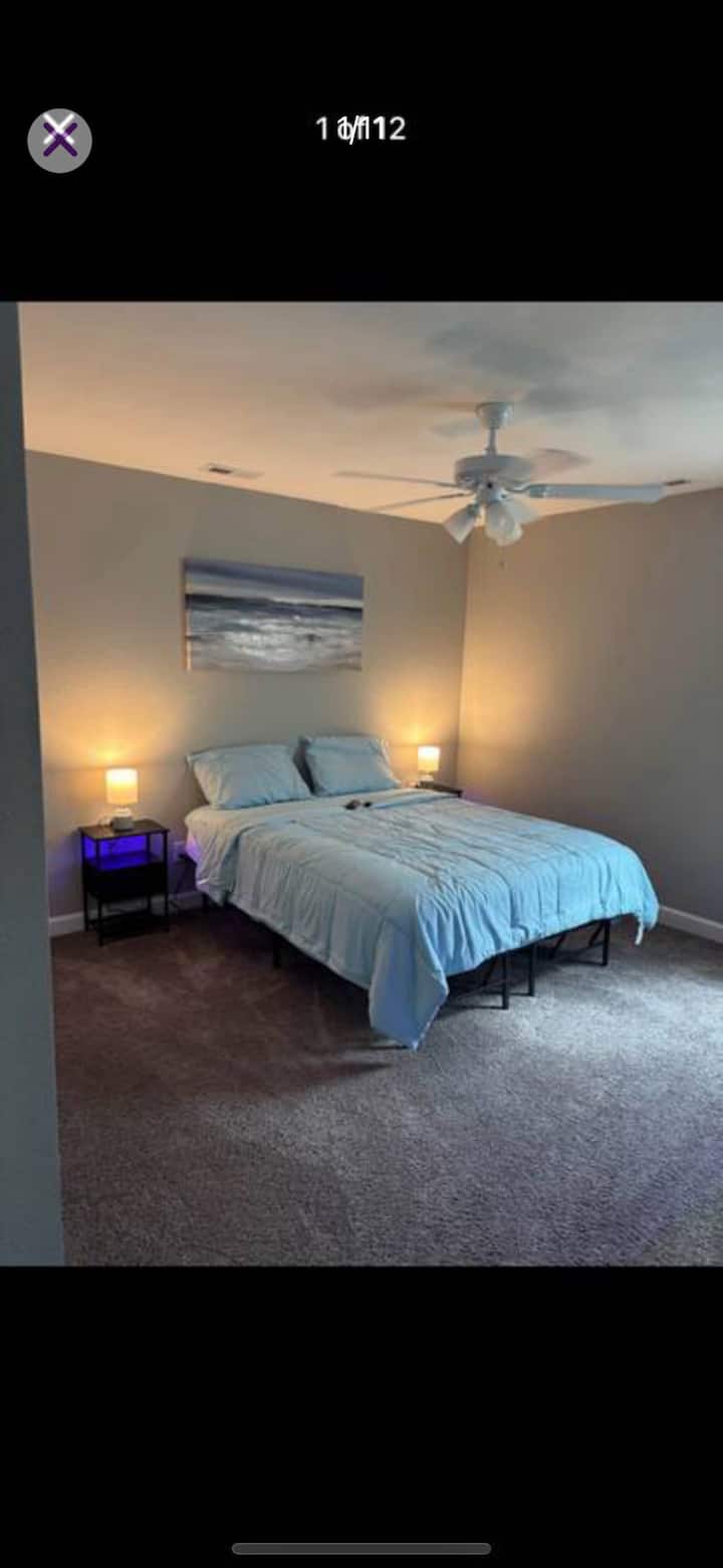 Very Large Furnished Studio All Incl. Central Air - Newport News, VA