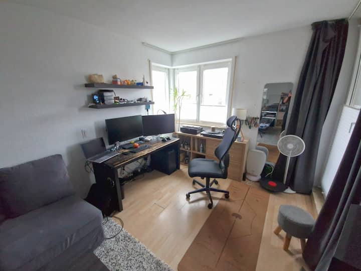 Gemütliche 2-zimmer-wohnung In Hürth-efferen - Köln