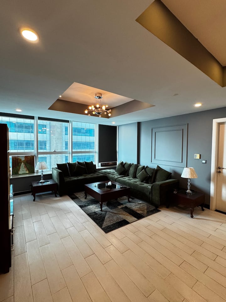 Centaures | Cozy & Modern Apt • City View • Pool - Pakistan