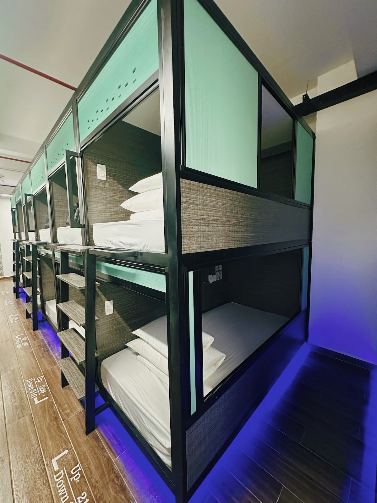 Mixed Dorm - 2nd Floor - Hotels for Rent in Quận 1, Thành phố Hồ Chí ...