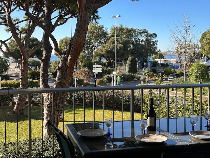 Appartement 2 Chambres Proche Plage Et Commerces - Cagnes-sur-Mer
