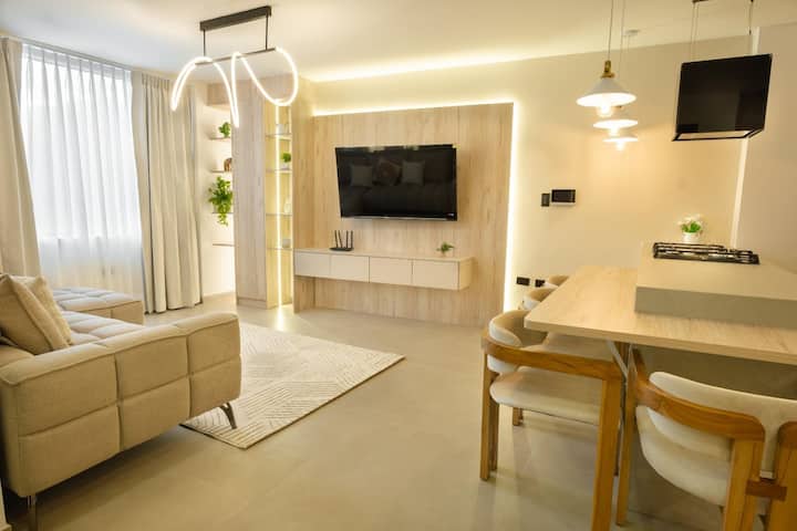 Ambiente Moderno En El Centro De Otavalo - Otavalo