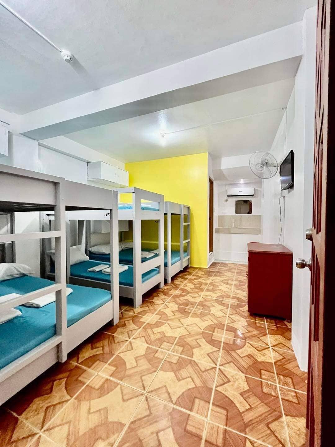 Dormitory room for 10 - Apartments for Rent in Malay, Western Visayas ...