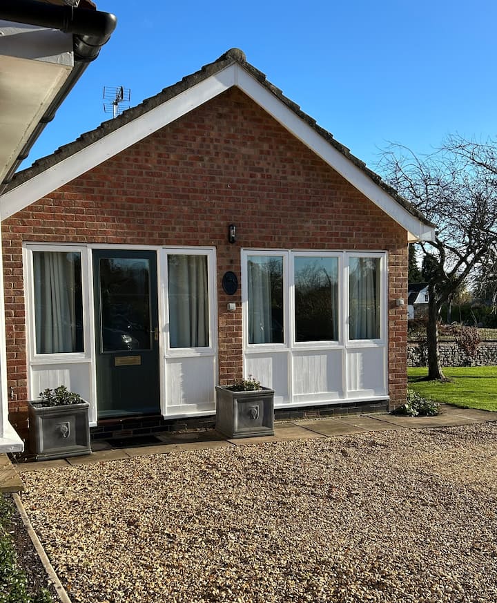 The Nest @ 16 High Street - Bourne