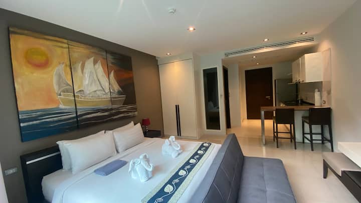 Studio Vue Piscine à Emerald Terrace - Patong Beach