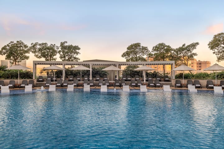 Spacious Luxury Apartment In 5-star Dubai Hotel - Dubai